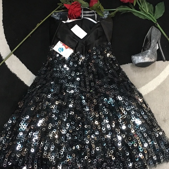Xcite Prom | Dresses | Xcite Black And Sequins Size 6 Formal Dress ...